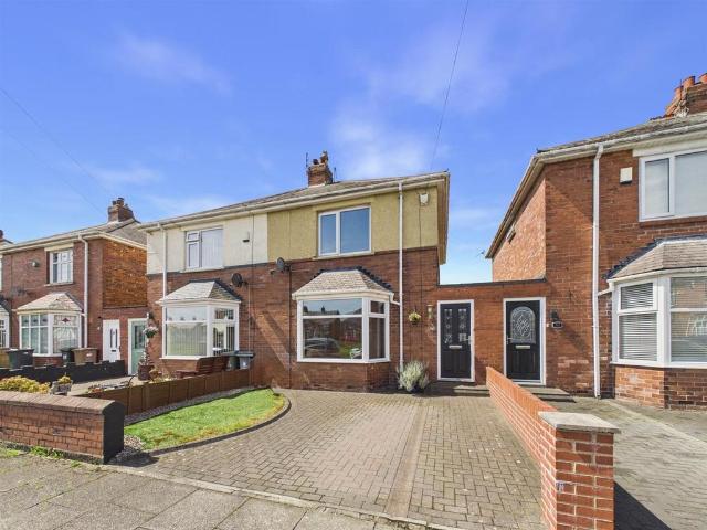 2 bedroom semi detached house for sale
