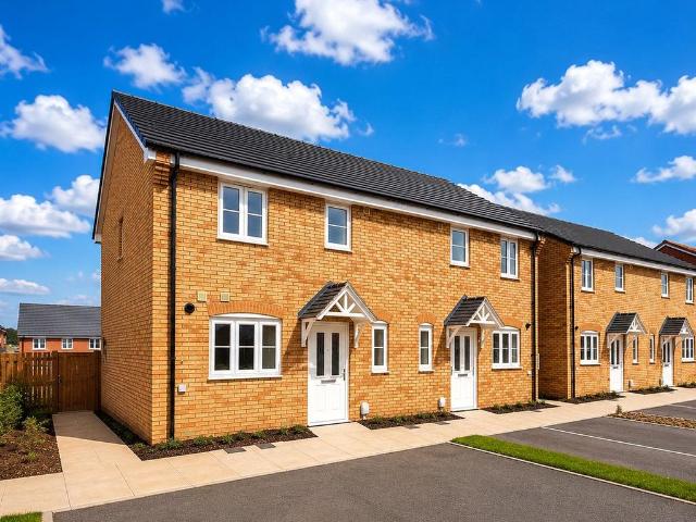 2 bedroom semi detached house for sale