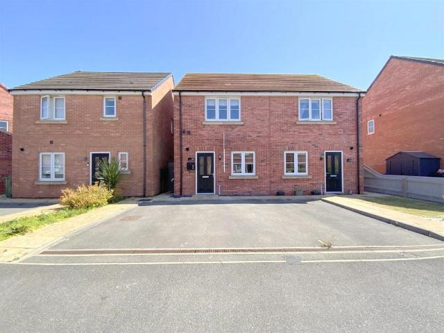 2 bedroom semi detached house for sale