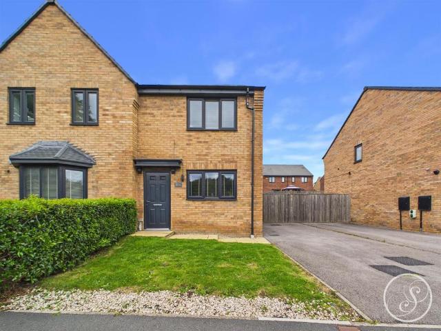 2 bedroom semi detached house for sale
