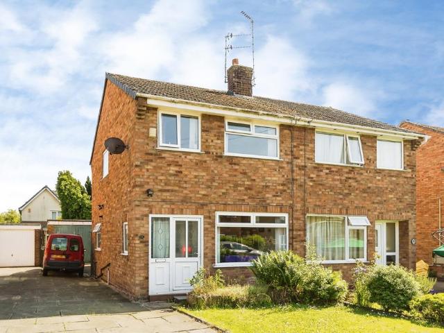 2 bedroom semi detached house for sale