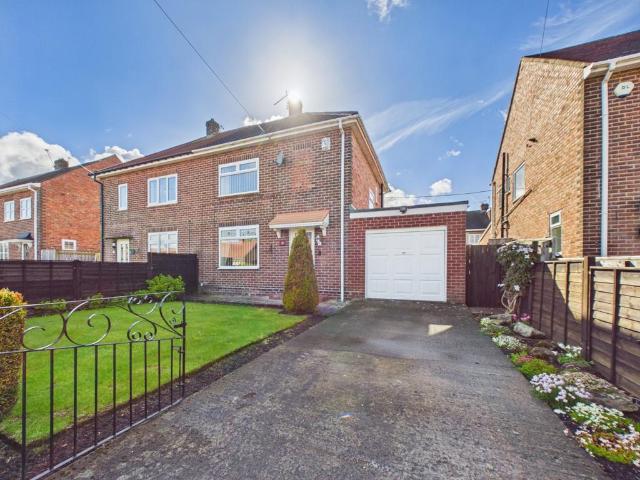 2 bedroom semi detached house for sale