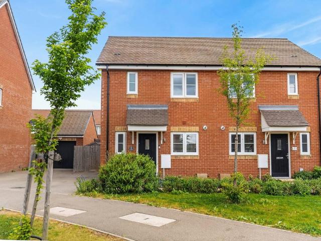 2 bedroom semi detached house for sale