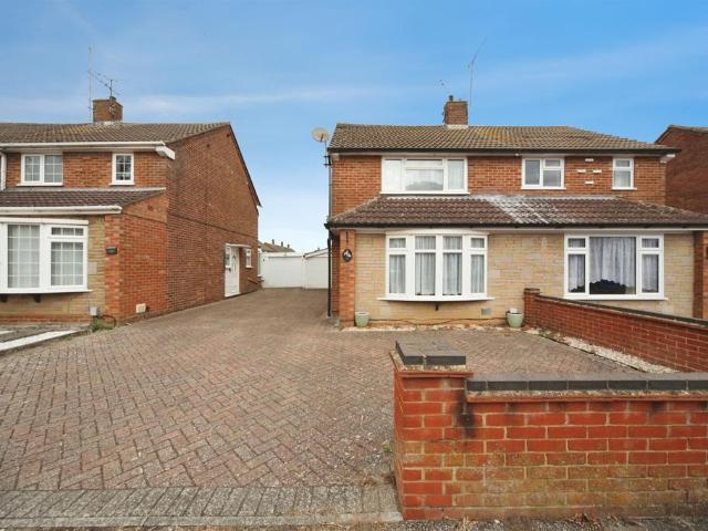 2 bedroom semi detached house for sale