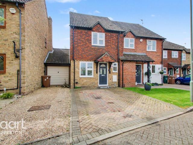 2 bedroom semi detached house for sale