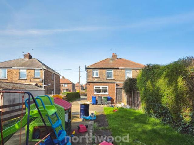 2 bedroom semi detached house for sale in Tennyson Avenue, Sprotbrough, Doncaster, DN5