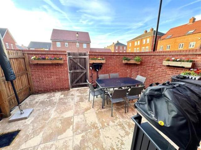 2 bedroom semi detached house for sale in Terrington Place, Great Denham, Bedford, MK40