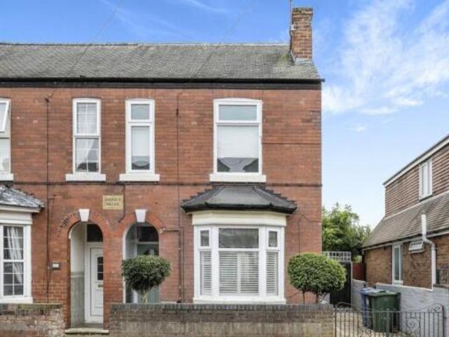 2 Bedroom Semi detached House For Sale In Thorne