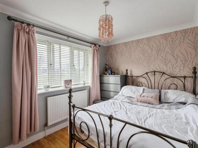 2 bedroom semi detached house for sale in The Spinney, Leeds, LS9