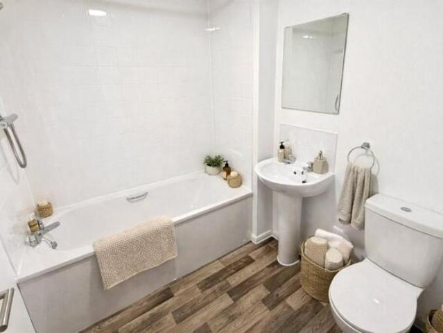 2 bedroom semi detached house for sale in Tundra Close, Doncaster, South Yorkshire, DN4