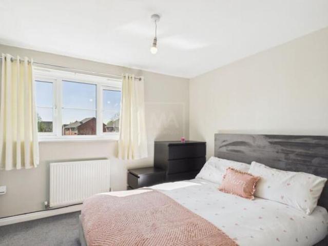 2 bedroom semi detached house for sale in Viscount Road, Padgate, WA2
