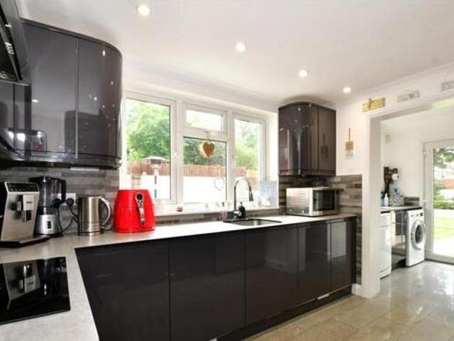 2 Bedroom Semi detached House For Sale In Wallington