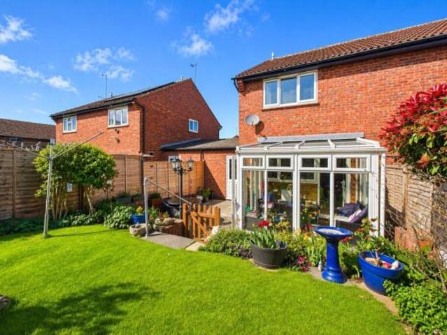 2 bedroom semi detached house for sale in Warley Rise, Tilehurst, Reading, Berkshire, RG31