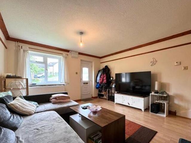 2 Bedroom Semi detached House For Sale In Watchfield