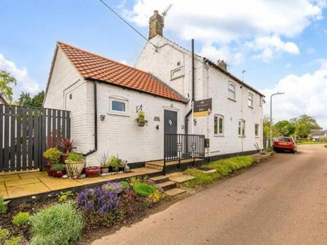2 Bedroom Semi detached House For Sale In Welton, Lincoln