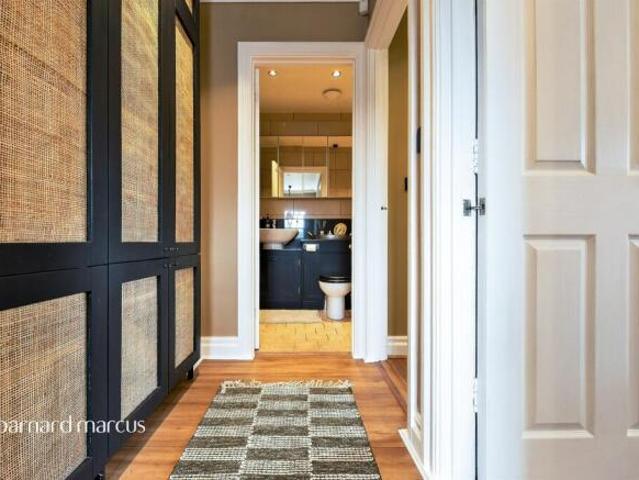 2 bedroom semi detached house for sale in West Hill, Putney, SW15