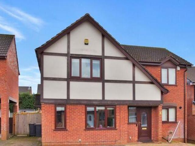 2 Bedroom Semi detached House For Sale In Westbury Park