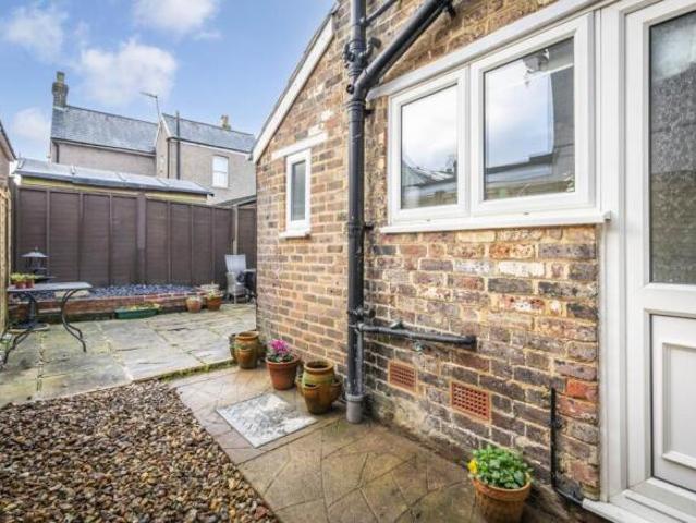 2 bedroom semi detached house for sale in Western Road, Southborough, Tunbridge Wells no chain, TN4