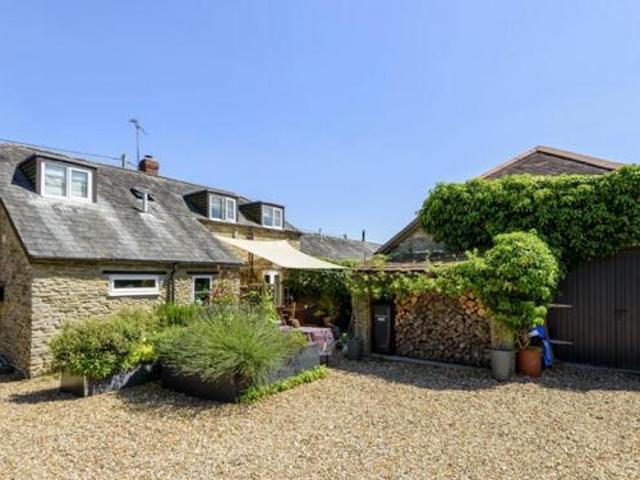 2 Bedroom Semi detached House For Sale In Wincanton, Somerset