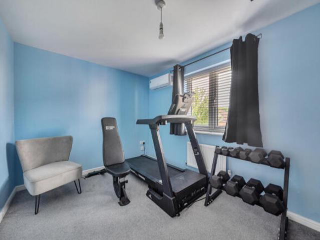 2 bedroom semi detached house for sale in Wincombe Road, Swindon, SN3 6EJ, SN3