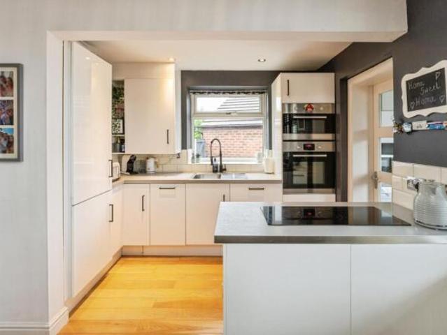 2 bedroom semi detached house for sale in Windmill Lane, Warrington, WA5