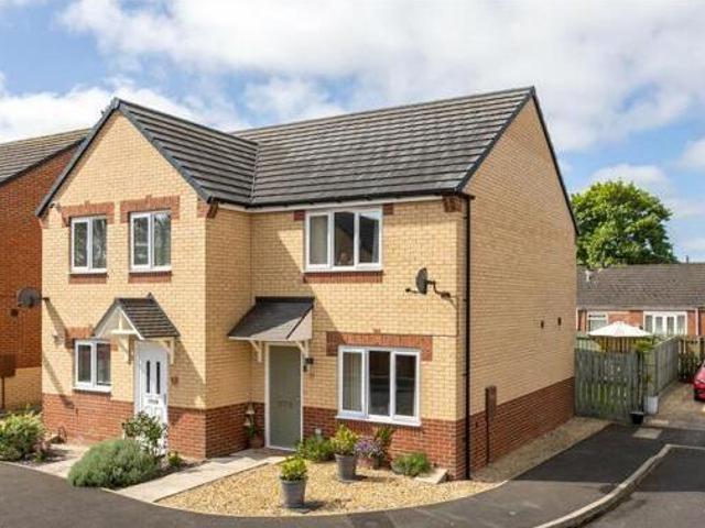 2 Bedroom Semi detached House For Sale In Wingate