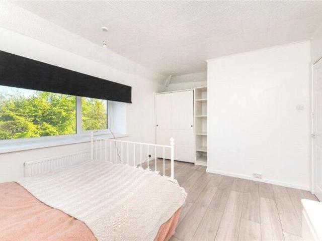 2 bedroom semi detached house for sale in Wide Lane, Morley, Leeds, West Yorkshire, LS27