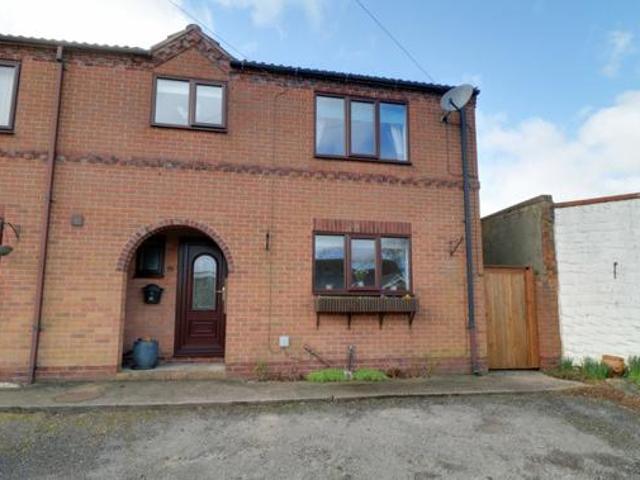 2 Bedroom Semi detached House For Sale In Wootton, Ulceby