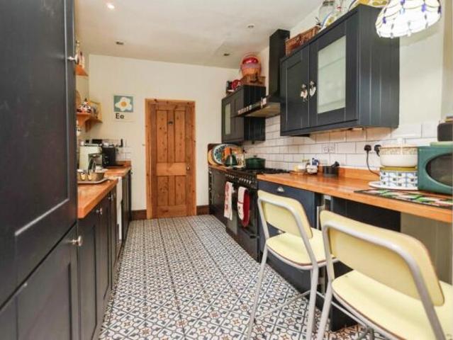 2 bedroom semi detached house for sale in Wood Terrace, Worcester, Worcestershire, WR1