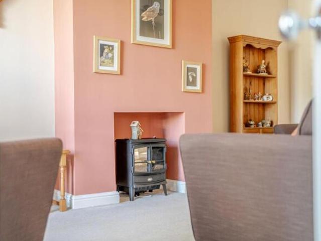 2 bedroom semi detached house for sale in Woodfield Road, Harrogate, HG1