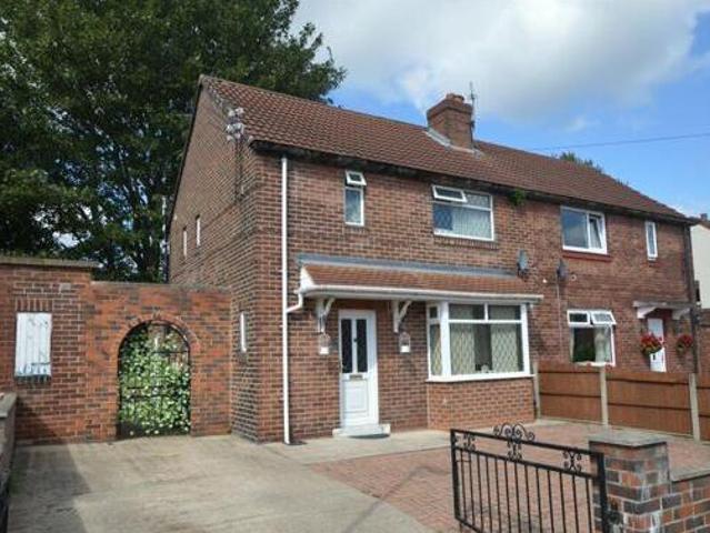2 Bedroom Semi detached House For Sale In Woodlesford