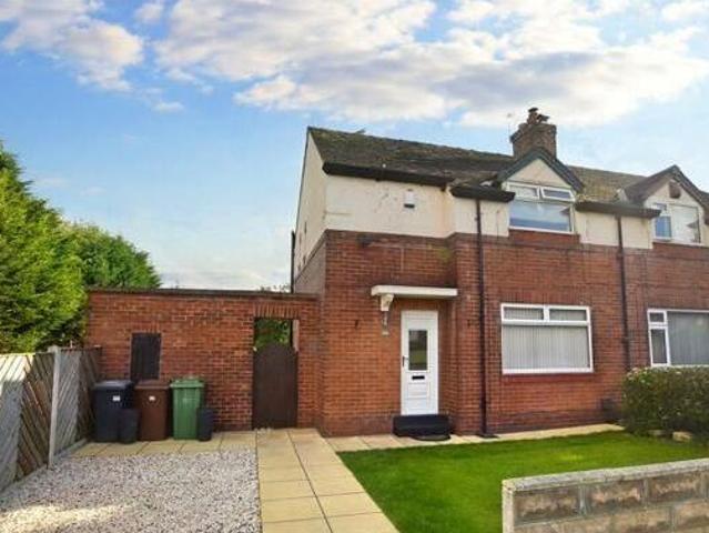 2 Bedroom Semi detached House For Sale In Woodlesford, Leeds