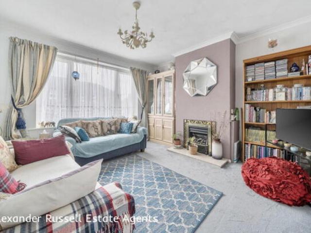 2 bedroom semi detached house for sale in Woodnesborough Road, Sandwich, CT13