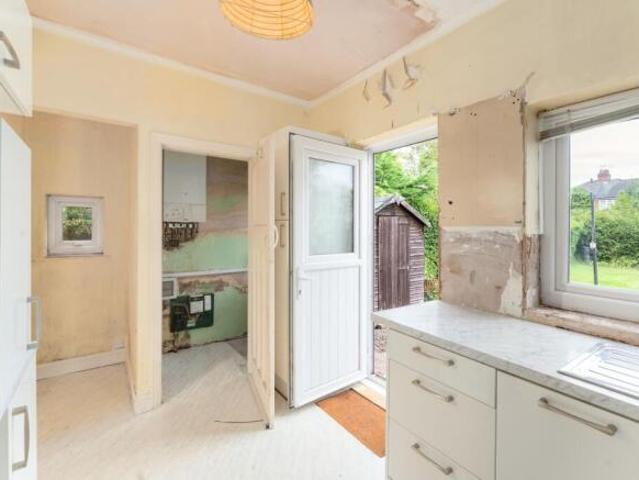 2 bedroom semi detached house for sale in Woodside Avenue, York, YO31