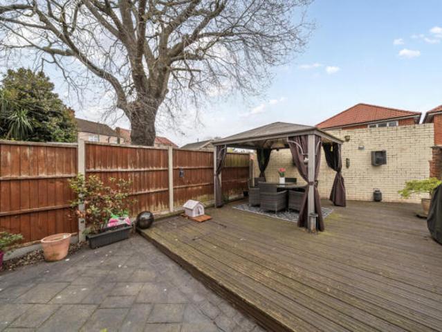2 bedroom semi detached house for sale in Woolwich Road, Belvedere, DA17