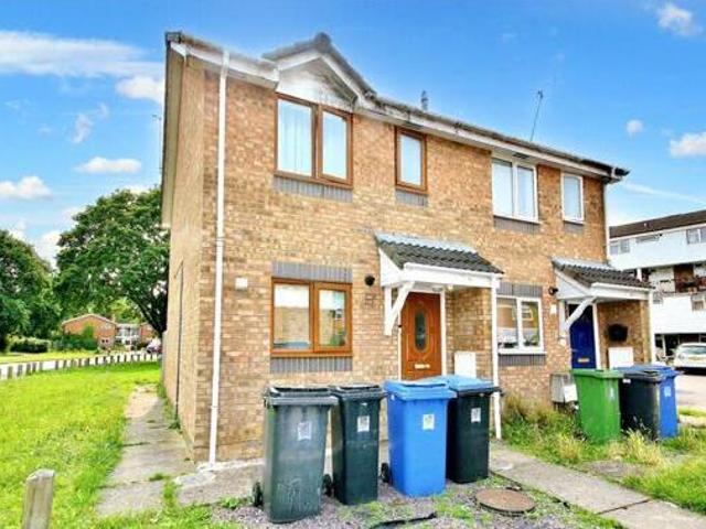 2 Bedroom Semi detached House For Sale In Woking, Surrey