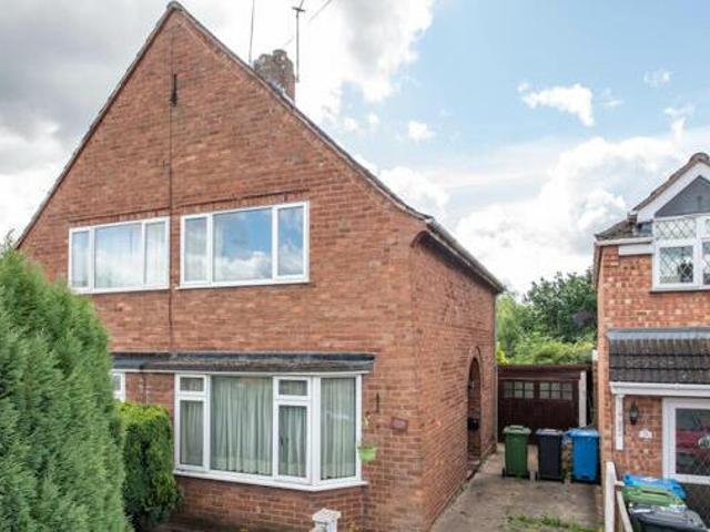 2 Bedroom Semi detached House For Sale In Wolverhampton, Staffordshire