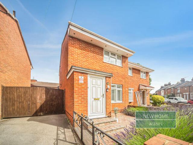 2 bedroom semi detached house for sale in Wolseley Road, Southampton, SO15 3ES, SO15