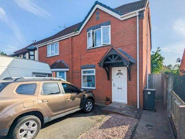 2 Bedroom Semi detached House For Sale In Worcester