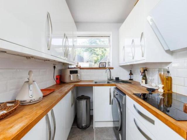 2 bedroom semi detached house for sale in Air Balloon Road, St George, BS5