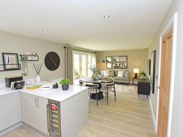 2 bedroom semi detached house for sale in Airedale Walk, Leeds, LS9 0FH, LS9