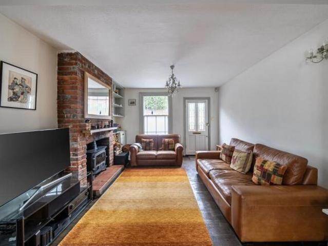 2 bedroom semi detached house for sale in Albert Street, St. Albans, AL1