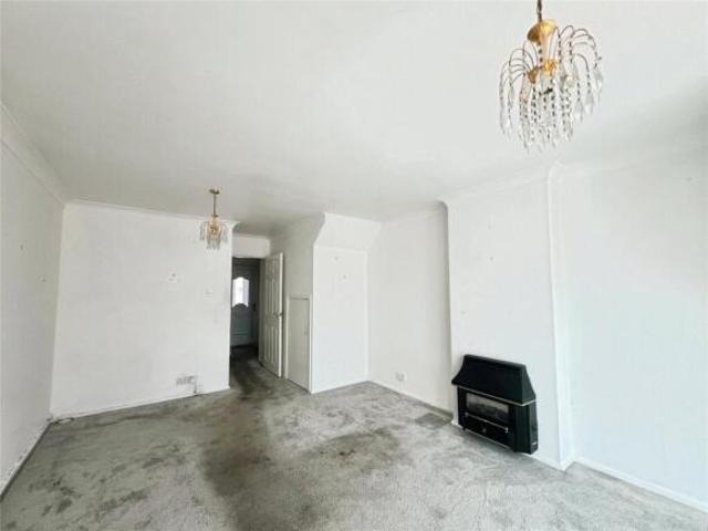 2 bedroom semi detached house for sale in Anderson Drive, Whitnash, Leamington Spa, Warwickshire, CV31