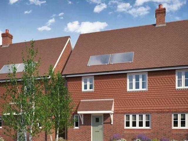2 Bedroom Semi detached House For Sale In Angmering, West Sussex
