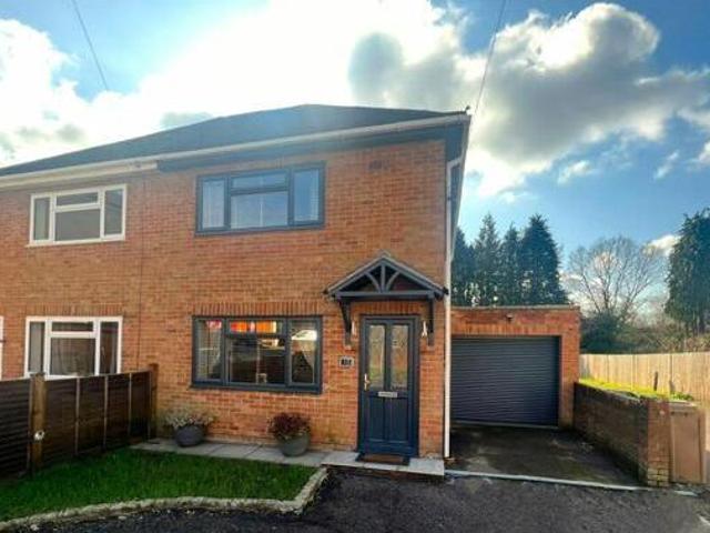 2 Bedroom Semi detached House For Sale In Ash Vale