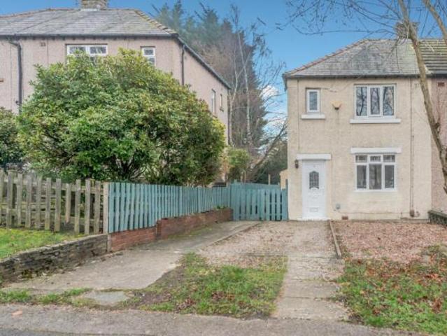 2 bedroom semi detached house for sale in Ashbourne Avenue, Bolton, Bradford, BD2
