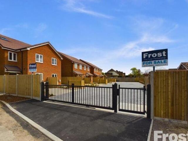 2 Bedroom Semi detached House For Sale In Ashford, Surrey
