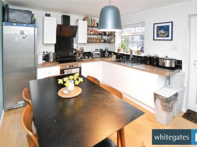 2 bedroom semi detached house for sale in Atha Crescent, Leeds, LS11