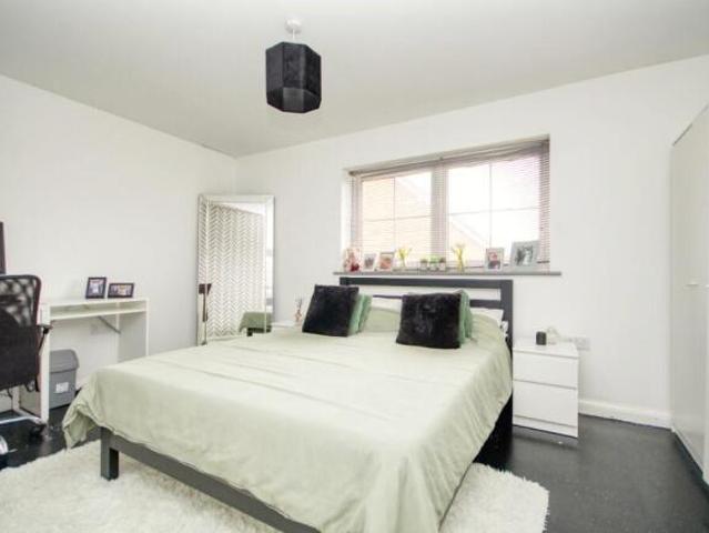 2 bedroom semi detached house for sale in Bamber Close, West End, Hampshire, SO30