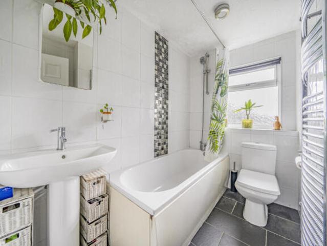 2 bedroom semi detached house for sale in Badger Close, Guildford, Surrey, GU2
